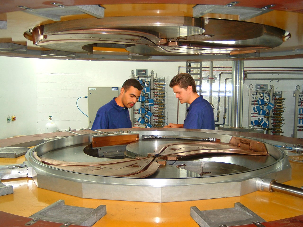 Proton therapy - IBA's cyclotrons fight cancer - Metrolab